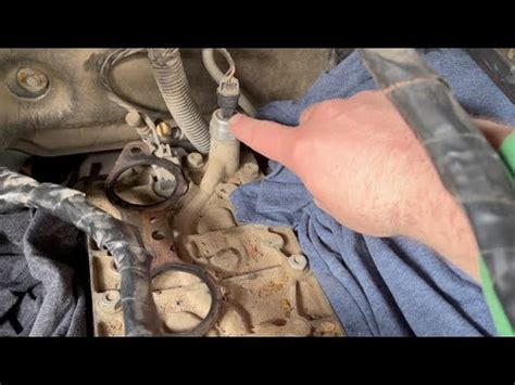 How To Replace Oil Pressure Sensor Gmc 53l 5 Tips 2008 Yukon Youtube
