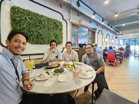 Mohd Sukor Suait On Linkedin Hosting Colleagues From Institut