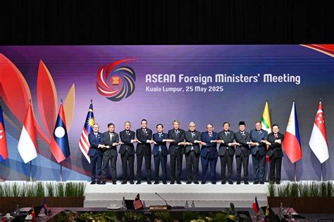 မြန်မာစစ်ခေါင်းဆောင်တက်ခွင့်မရသည့် အာဆီယံထိပ်သီးအစည်းအဝေး