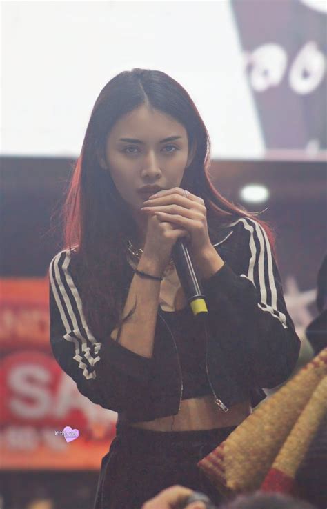 Gᖇyᖴᖴiᑎ 🦁 กริฟฟิน On Twitter Rt Jevolhtiw ชุดวอร์มไดร์ตรงอ่ะแก