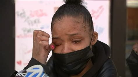 East Tremont Stabbing Girlfriend Tried To Save 27 Year Old Man Fatally