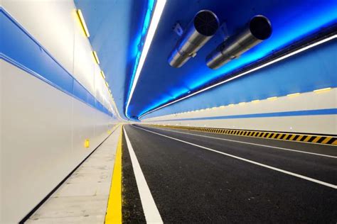 济南望岳路隧道通车，最美星空隧道你心动了吗 搜狐大视野 搜狐新闻