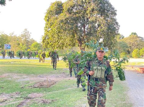 មេបញ្ជាការរងនាយសេនាធិការកងពលតូចថ្មើរជើងលេខ៥១ ធ្វើលំហាត់យុទ្ធវិធីយុទ្ធដំណើរទ័ព ប្រចាំសប្តាហ៍