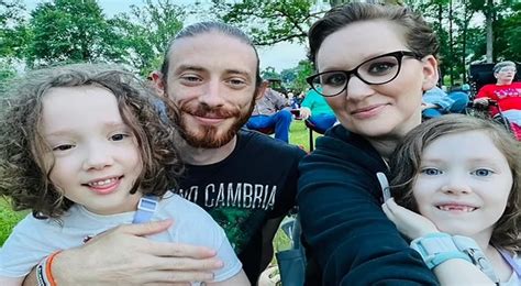 Parents Condemn Babe For Outing Nonbinary Twins