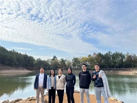 江苏法德东恒律师事务所 分所动态丨躬身入局拓步前行青工委组织青年律师登山踏秋活动