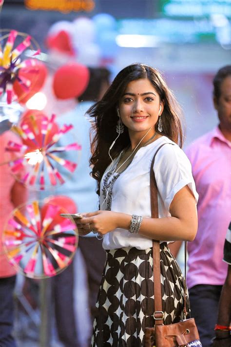 Rashmika Mandanna Hd Wallpapers Wallpapers Com