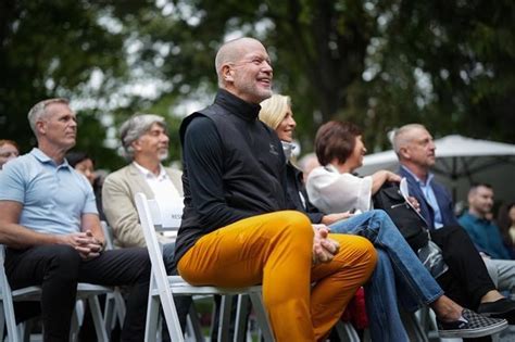 Lululemon Founder Chip Wilson Criticizes Companys Diversity And Inclusion Efforts Western