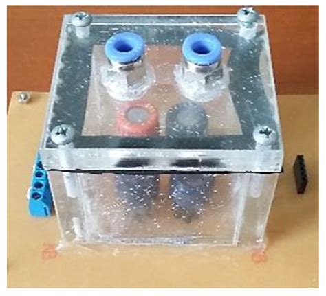 Response Optimization Of A Chemical Gas Sensor Array Using Temperature
