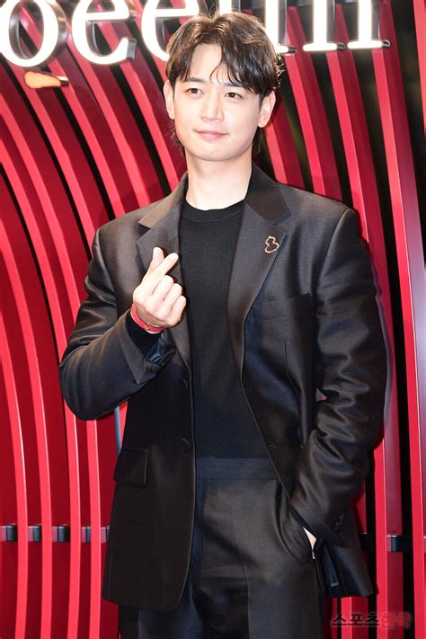 샤이니 민호 그윽한 눈빛 샤이니 민호 그윽한 눈빛