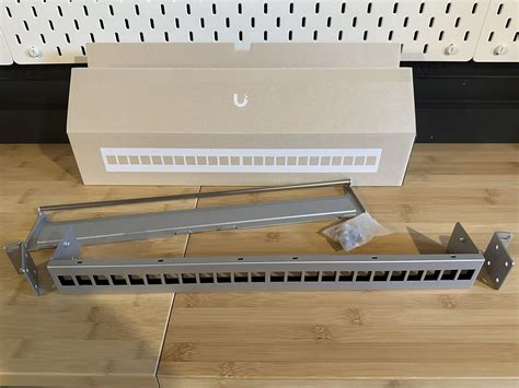 Ubiquiti Patch Panels With Management Arm Scrolller