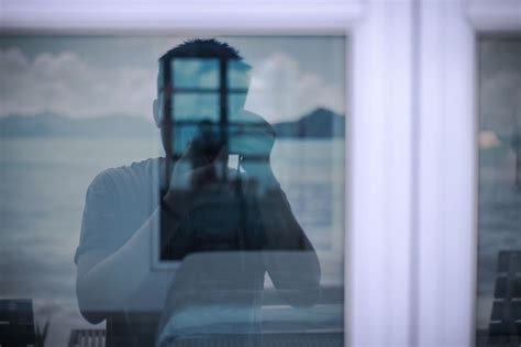 How To Photograph Shiny Objects Without Reflection PFRE