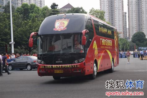广州富力大巴图片富力大巴广州市观光大巴大山谷图库