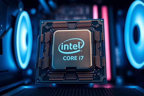 Intel Core 7 と I7 違いは何ですか