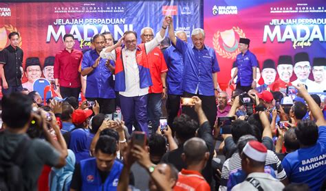 Zahid Resigning Hes Now With Pm Anwar Discussing His Next Move