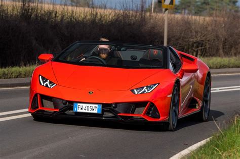 反正贵也没毛病！2020款兰博基尼huracan Evo Spyder搜狐汽车搜狐网