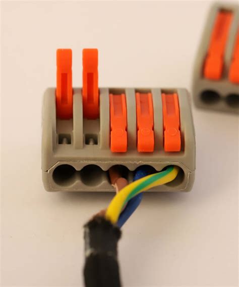 Electrical Terminal Blocks 12 Volt Auto