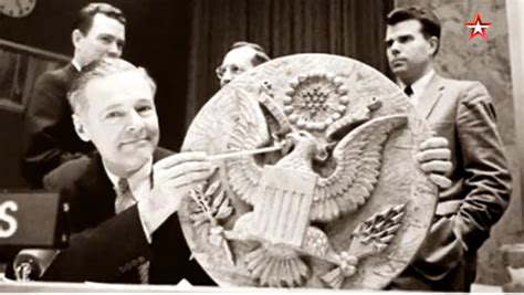 Како су совјетски обавештајци 7 година прислушкивали Американце уз помоћ уметничког дела — Rt Balkan