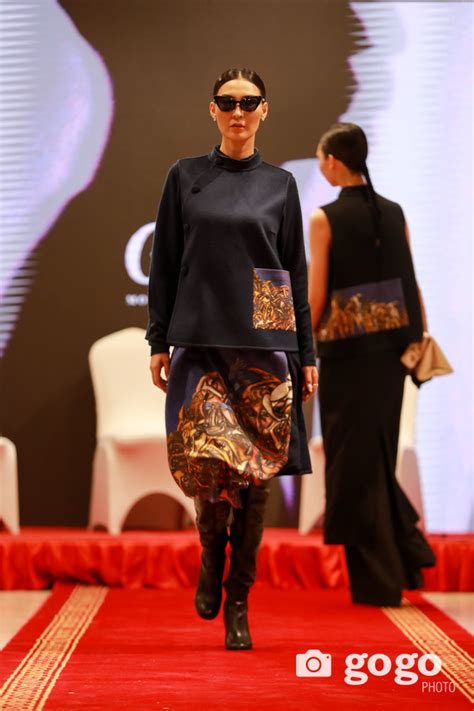 ФОТО “Говь” ХК хаврын яргуй хийморьлог хүлгийн шинжийг агуулсан ШИНЭ коллекцоо танилцууллаа