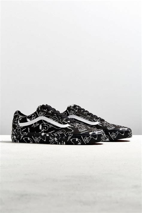 Vans X Peanuts Old Skool Snoopy Sneaker In Black For Men Lyst