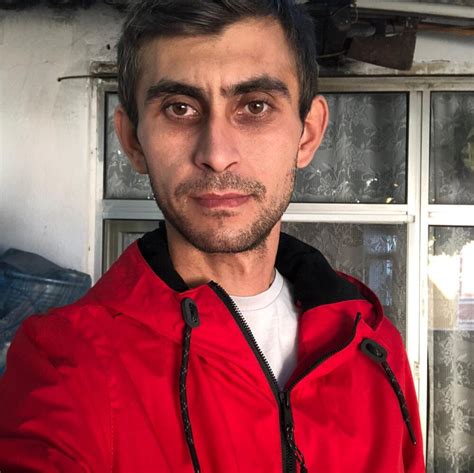 Burak 30 Web Kamerası Şovu Gay Sex Cam