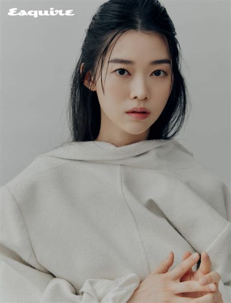 Mine” Star Jung Yi Seo Talks About The Parasite” Scene That People