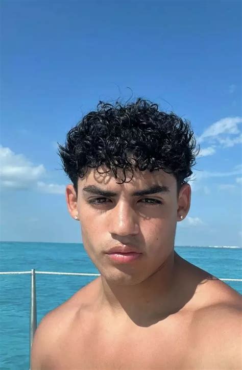 Stunning Puerto Rican Haircuts For The Stylish Men Fabbon