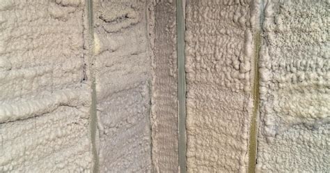Spray Foam Insulation Vs Fiberglass Which Is Better