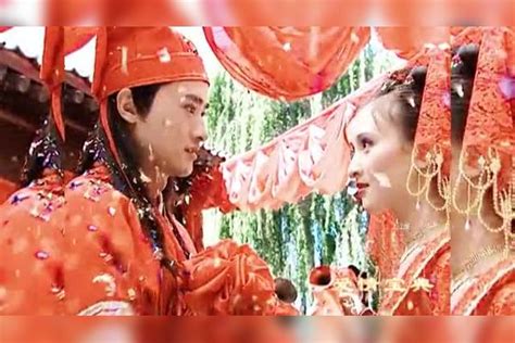 你根本不知道老剧的服化道有多绝！这造型简直吊打一大批古偶剧啊