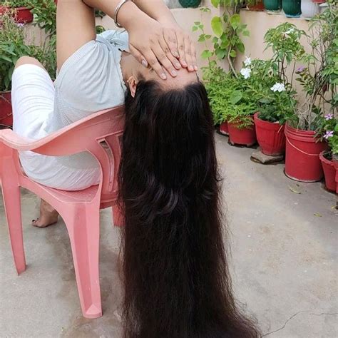 විස්තර සඳහා මෙතන ටච් කරන්න👇 වැවෙන්නෑ කියන ඕනම කොණ්ඩයක් වවලා කොණ්ඩෙ යන එකත් නවත්තලා පෙන්නනවා 100