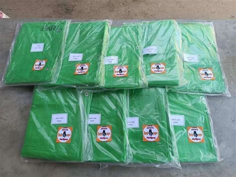 ဝက်လက်မြို့နယ်တွင် စစ်ဘေးရှောင်ပြည်သူများအတွက် မိုးကာများလှူဒါန်း Khit Thit Media