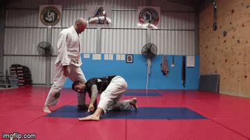 How To Make The Low Single For Bjj A Part Of Your Takedown Game Bjj World