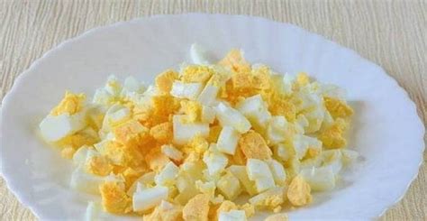 Салат з вареною куркою 9 простих і смачних рецептів з покроковими фото