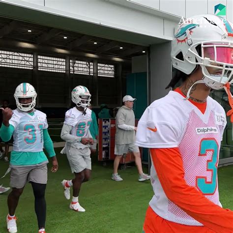 Marcus A Nesbitt Aka The Man On Twitter Rt Miamidolphins These