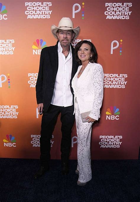 Country Singer Toby Keith Dies Of Stomach Cancer At 62 Northwest