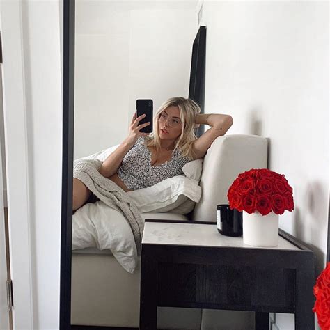 Video Game Streamer Corinna Kopf Demands Praise From Fans With Sultry Selfies Simp Me The