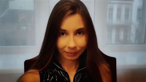 Glass And Pig Nose 2 S Beauty With Balloons Clips4sale