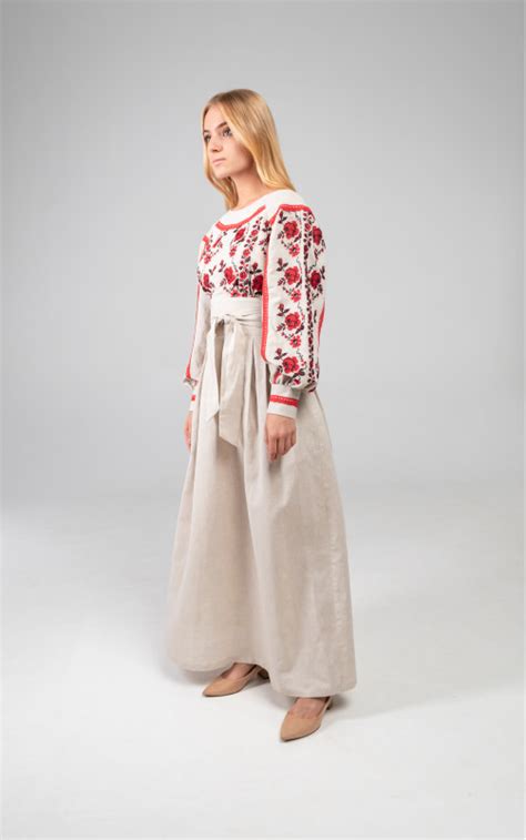 Плаття вишиванка максі бежеве Орнамент Троянди червоно чорні купити в інтернет магазині Синій Льон