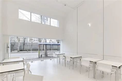 깨끗한 화이트 컬러 미니멀 컨셉 29평 카페 인테리어 안양 만안구 안양동