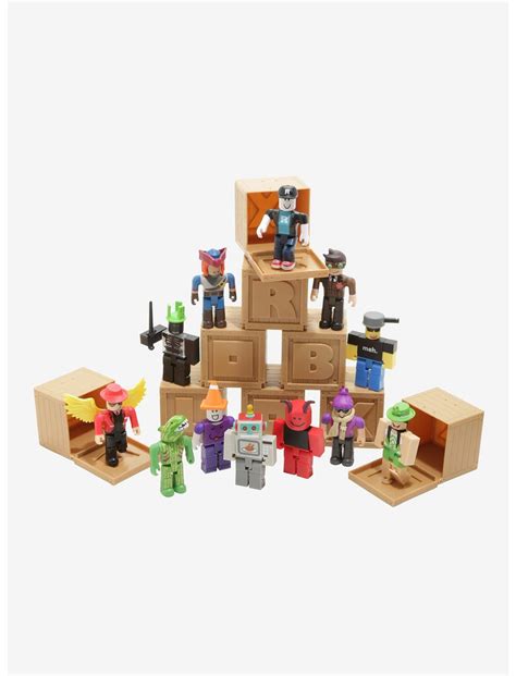 Roblox Series 2 Mystery Character Blind Box Figure Hot Topic