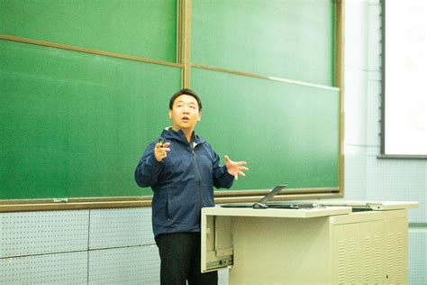 中青年学者汇聚西电探讨未来——“新一代人工智能前沿与挑战”中青年论坛暨智能感知与图像理解教育部重点实验室第二十一届学术周成功举办 西安电子科技