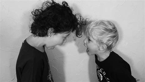 Ruzie Tussen Broer En Zus Hoe Ga Je Ermee Om Blog Boyslabel