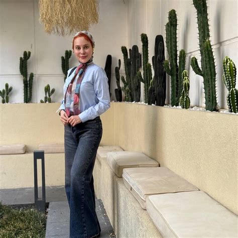 آرام جعفری از طعم گس روزگار نوشت؛ پست جدید بازیگر زن در کنار کاکتوس‌ها