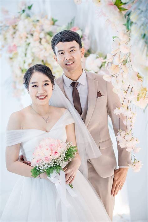 💚รีวิวชุดวันงาน คู่บ่าว สาวสากล ขอขอบคุณคุณแจงและเจ้าบ่าวมากๆเลยคะ เลือกใช้ชุดเจ้าสาวร้าน