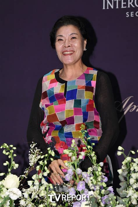 [t포토] 박술녀 이승기 이다인 결혼식 왔어요~ 네이트 연예