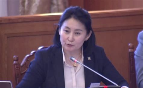 З Нарантуяа УИХ ын гишүүн Ц Гарамжав Н Номтойбаяр нар зээлээ төлчих