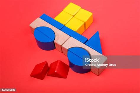 다채로운 다양한 모양의 빌딩 블록을 재생을위한 아이 장난감 0명에 대한 스톡 사진 및 기타 이미지 0명 개념 건설 산업 Istock