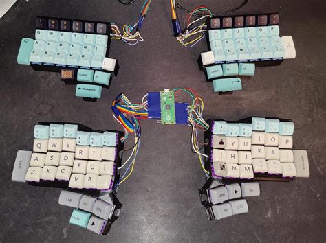 Ortholinear Split Keyboard Mirrored Uses Raspberry 2xpico Kmk Firmware Python 2 Layer