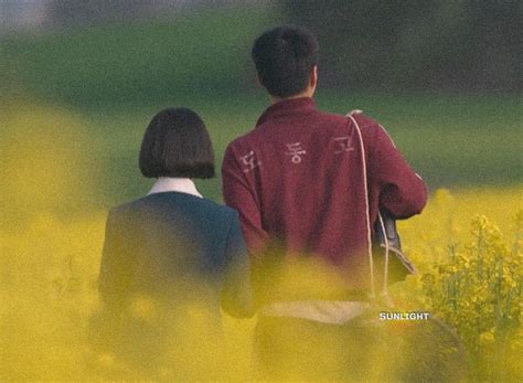 𝗦𝗨𝗡𝗟𝗜𝗚𝗛𝗧 Тэр юм байхдаа Дудун охидын ахлах сургуулийн У Э Сүн Дэргэд байвал ядаргаатай