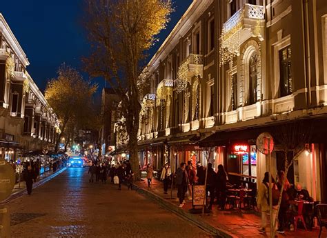 Top Local Neighborhoods In Istanbul I Grablocals