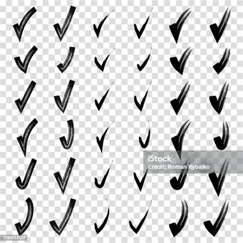 브러쉬 손으로 그린 그린 체크 마크 세트 컬렉션입니다 연필 검은 낙서 스케치는 투명한 배경에 고립되어 있습니다 벡터 일러스트 레이 션입니다 손 낙서 체크 표시 진드기